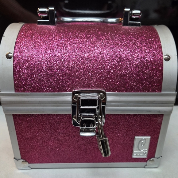 Caboodles | Accessories | Caboodles Onthego Girl Makeup Case In Pink ...